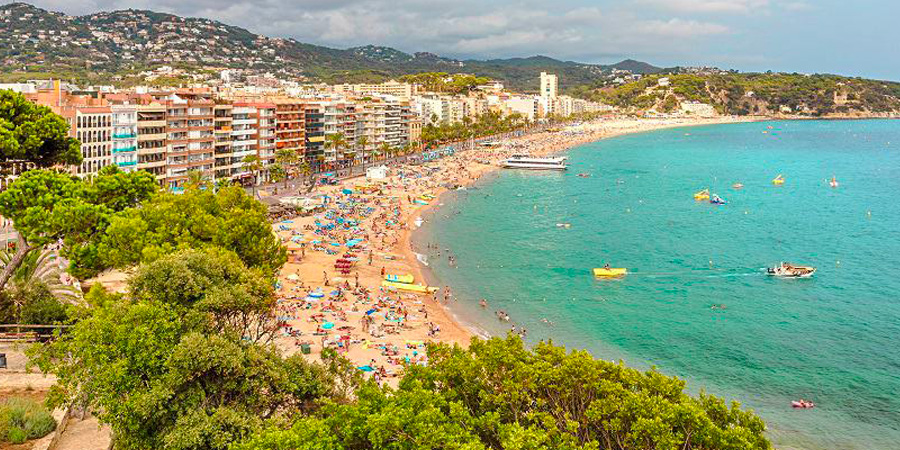 Vacanze a Lloret de Mar · I migliori pacchetti per giovani under 35.